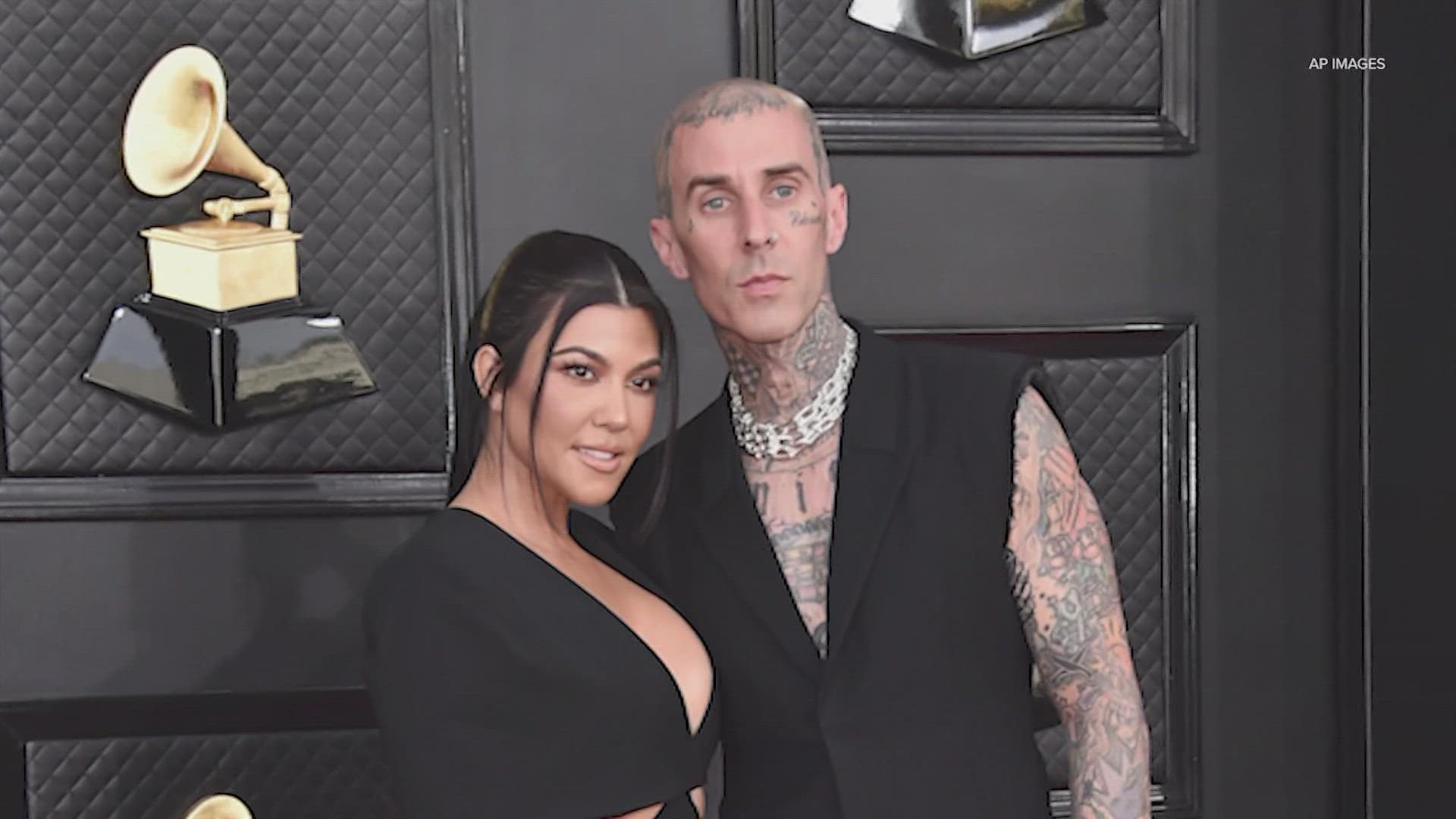 Kourtney Kardashian kinda marries Blink 182 drummer Travis Barker ...