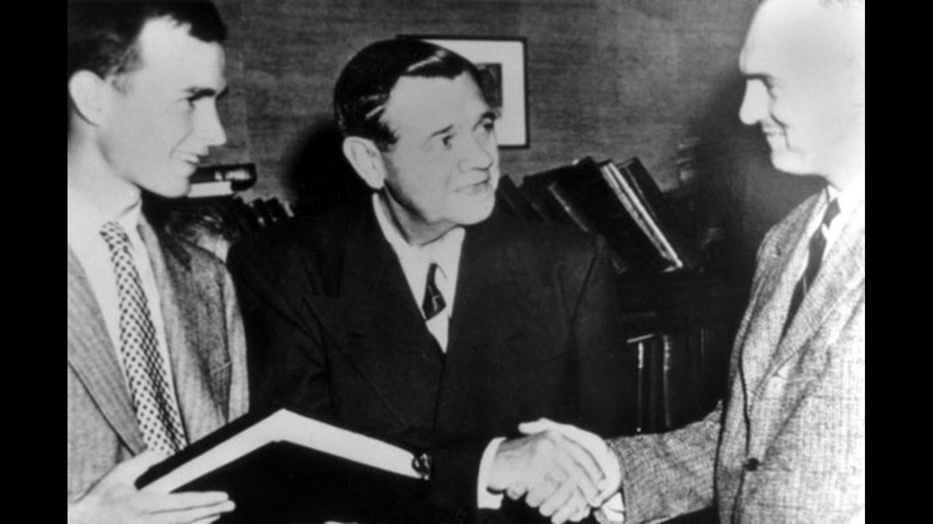 Photos: George H.W. Bush at Yale | khou.com