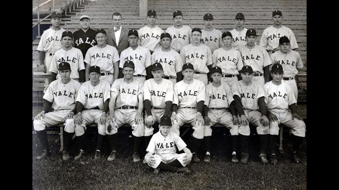 Photos: George H.W. Bush at Yale | khou.com