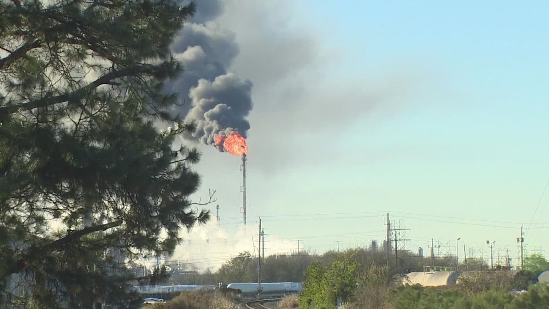 Plants alert the public to flaring near Houston Ship Channel | khou.com