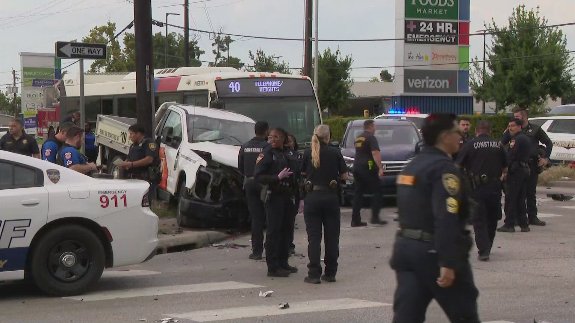 Breaking Houston news: Robbery suspect arrested after METRO bus crash ...