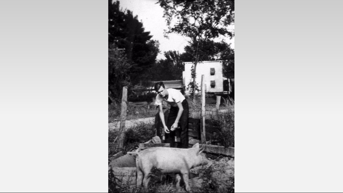 Bush family albums: Hundreds of photos of President George H.W. Bush ...