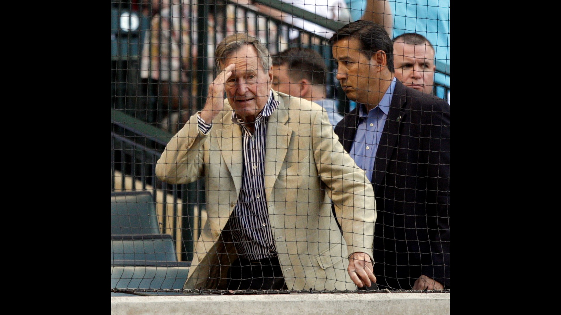 Photos: George H.W. Bush at baseball games | khou.com