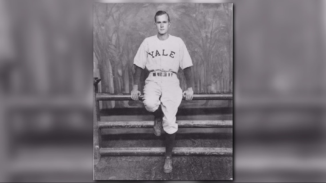 Photos: George H.W. Bush at Yale | khou.com