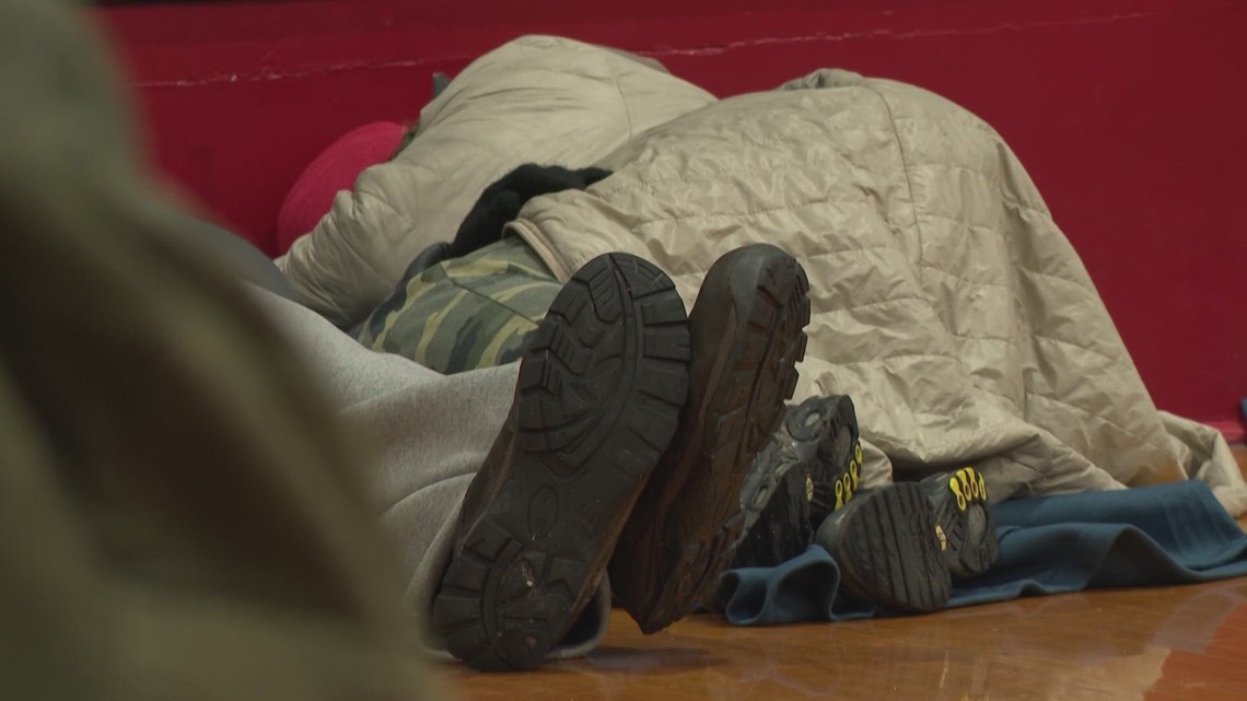 Warming centers to open around the Houston area ahead of weekend freeze ...