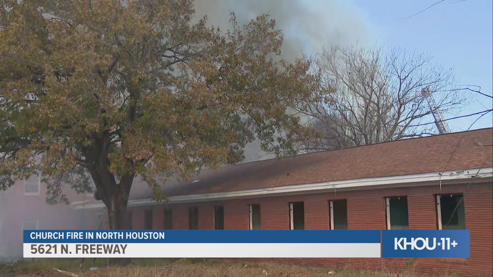 Crowd yells 'cowards!' after federal agents crash into a car and fire ...