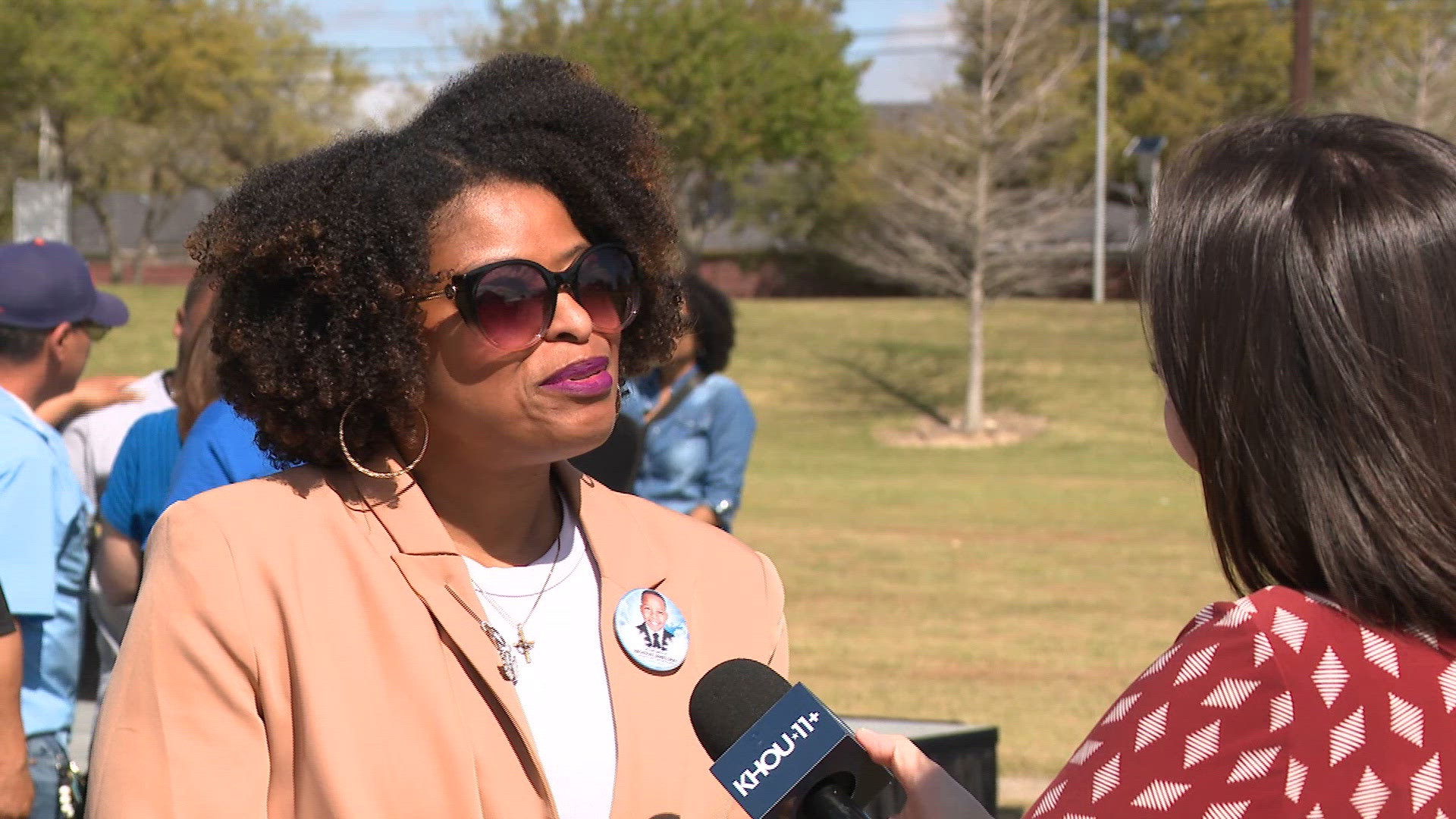 Alvin ISD community comes together to mourn 8-year-old who died at ...