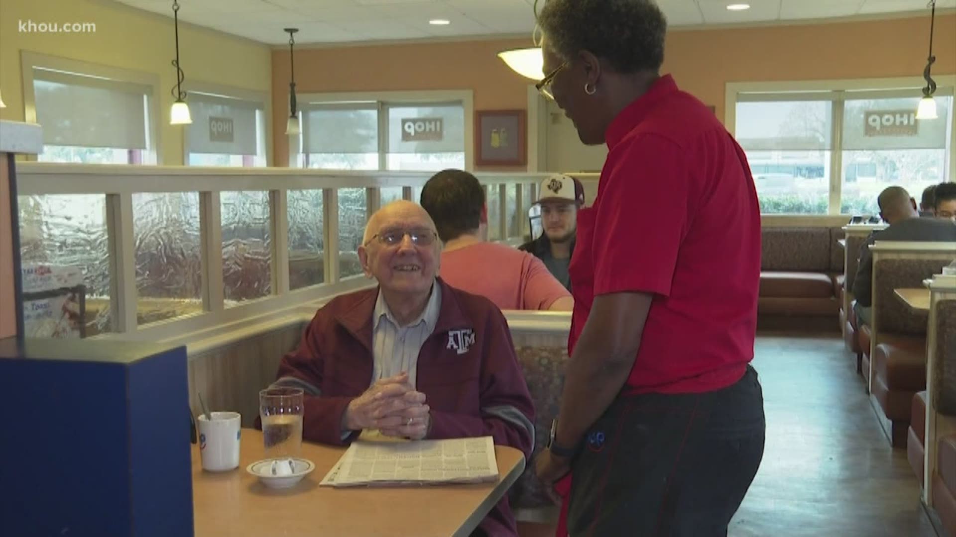 College Station man visits IHOP nearly every day for 34 years | khou.com
