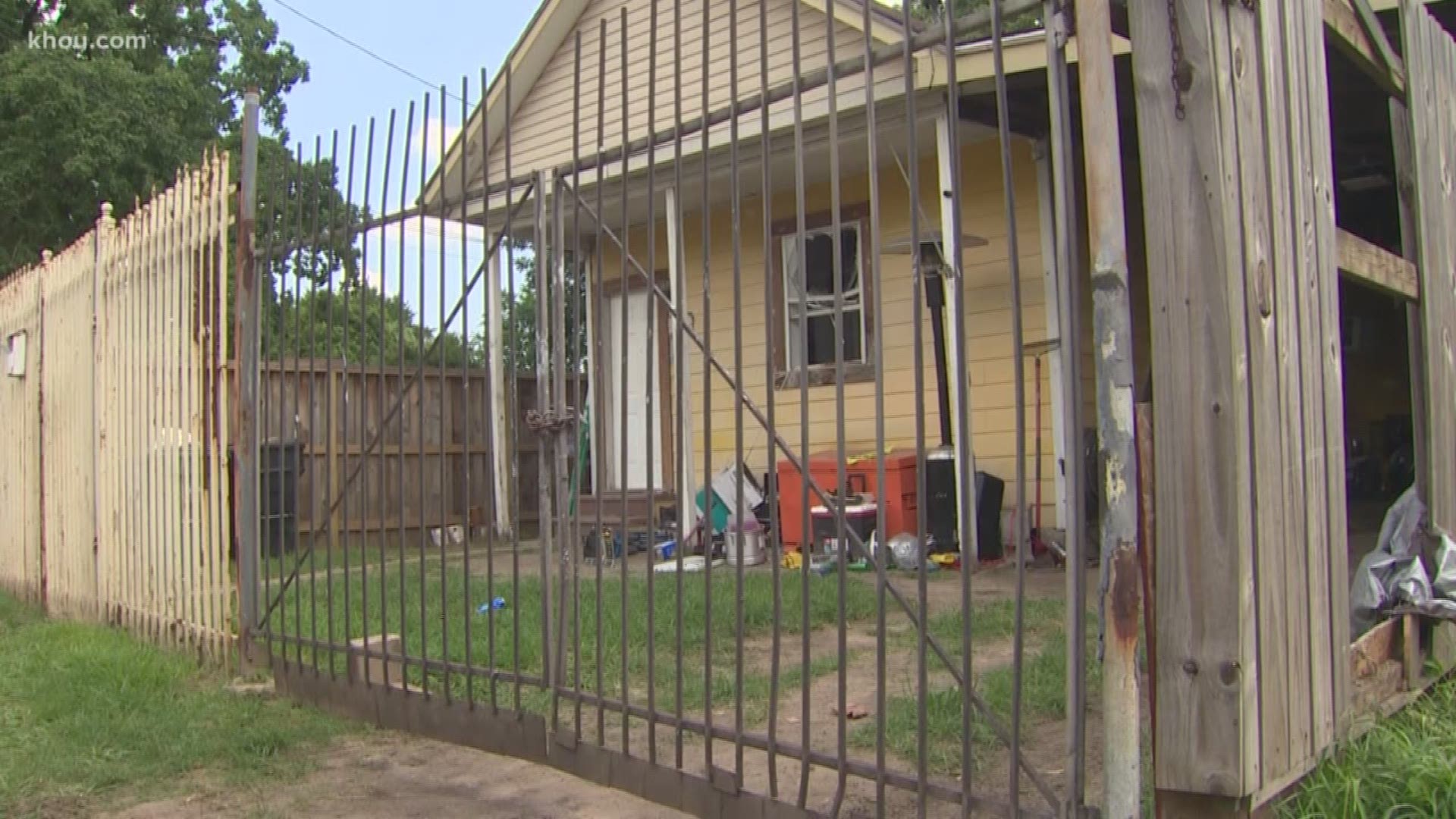 Dozens of guns, thousands of rounds of ammo seized in east Houston ...