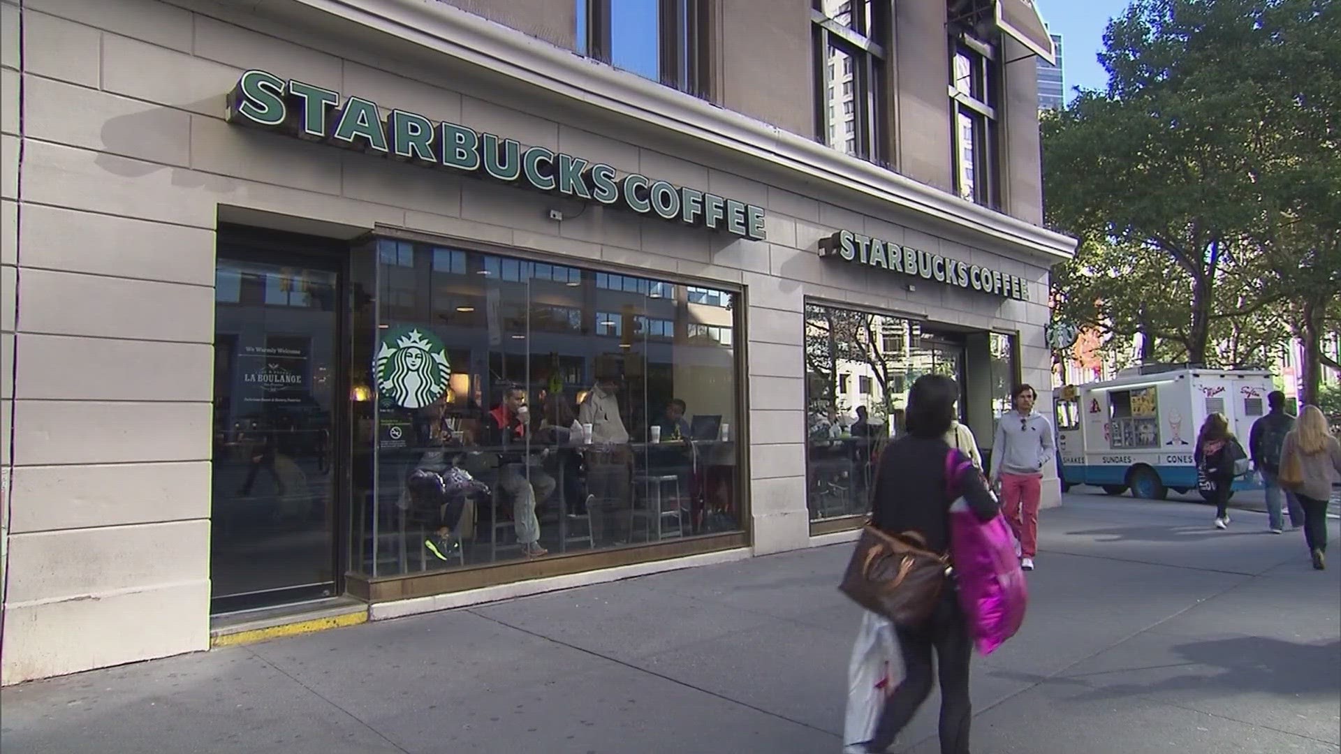 Thousands of Starbucks workers strike Thursday on Red Cup Day | khou.com