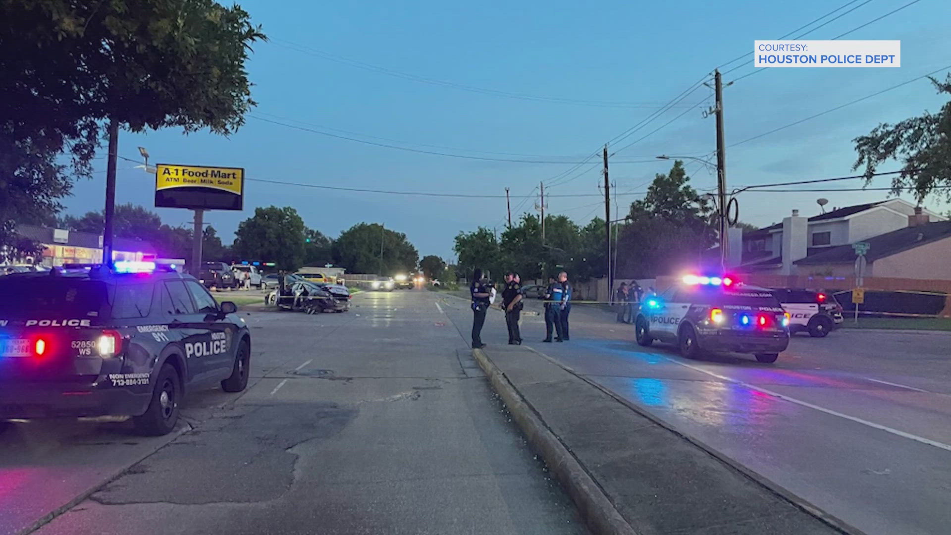 Toddler dies in wreck on Cook Road in Alief area, HPD says | khou.com