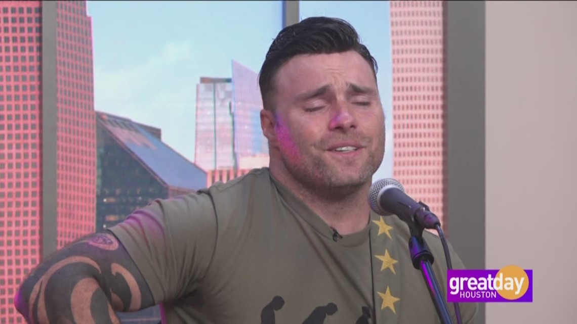 Double amputee veteran J.P. Lane performs his original music | khou.com
