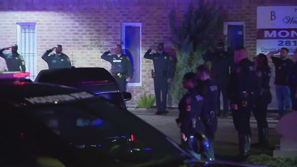 Body of fallen HPD Senior Officer Alex Roberts returns to Houston ...