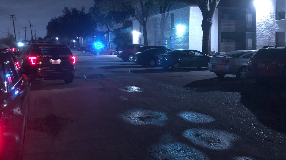 HCSO deputy shot at while working extra job at apartment complex | khou.com