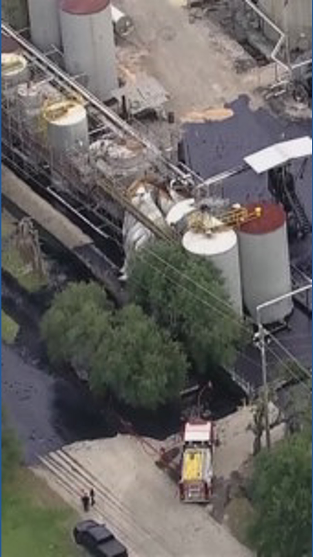 Cleanup continues after deadly tar tank rupture in City of South ...