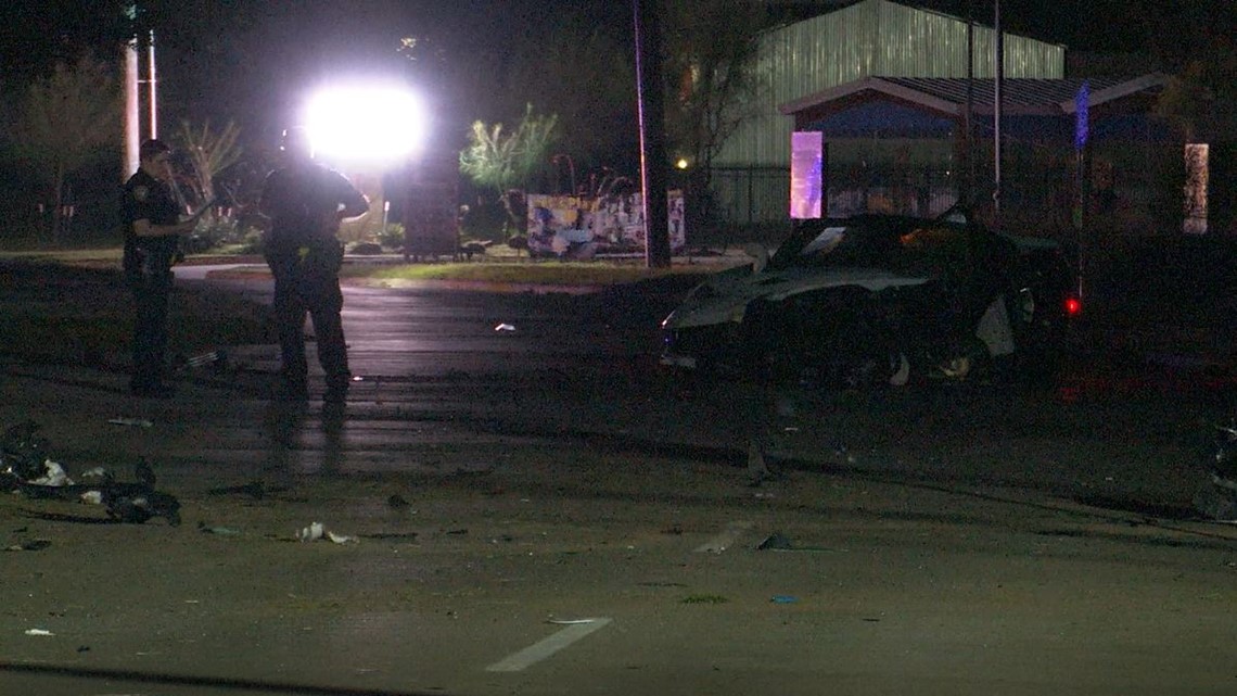 Queenston crash: Corvette driver dead after crashing into tree | khou.com