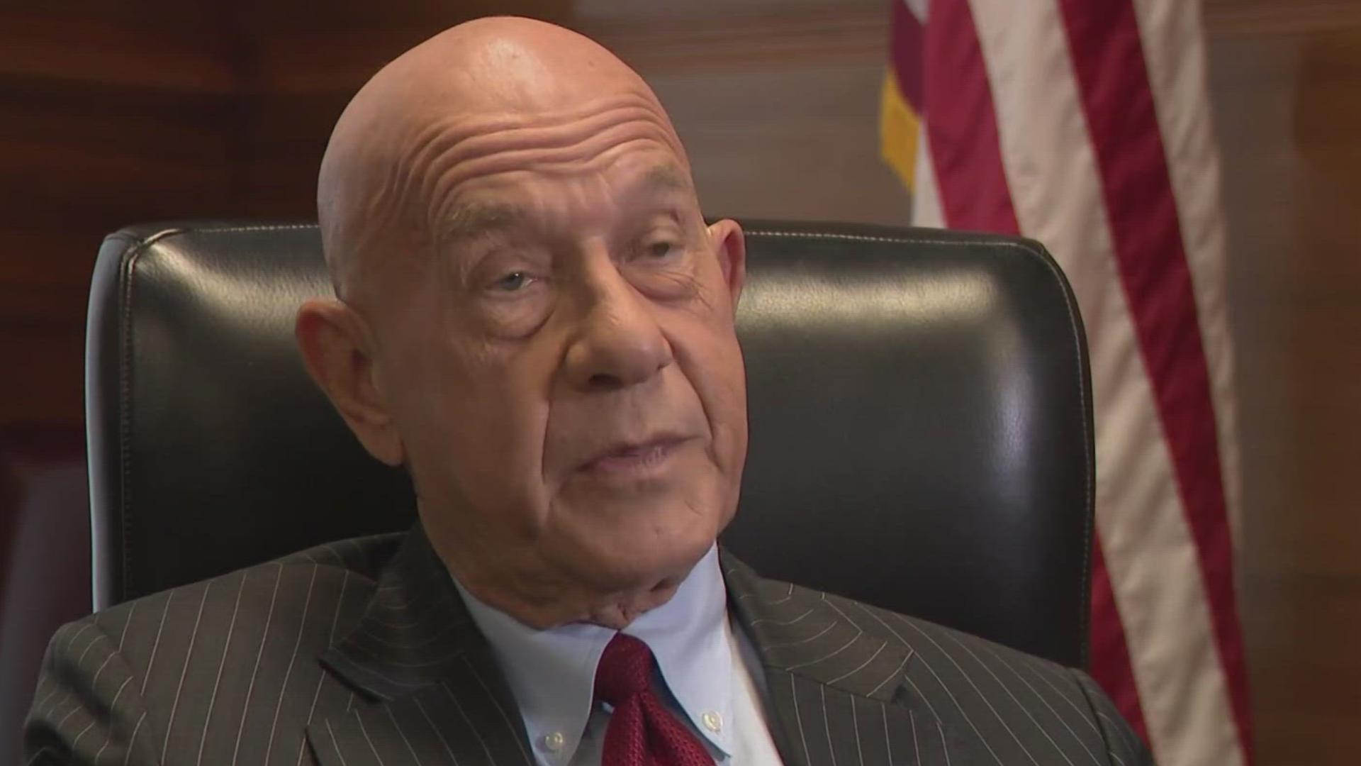 WATCH LIVE: Whitmire unveils revised immigration policy amid funding ...