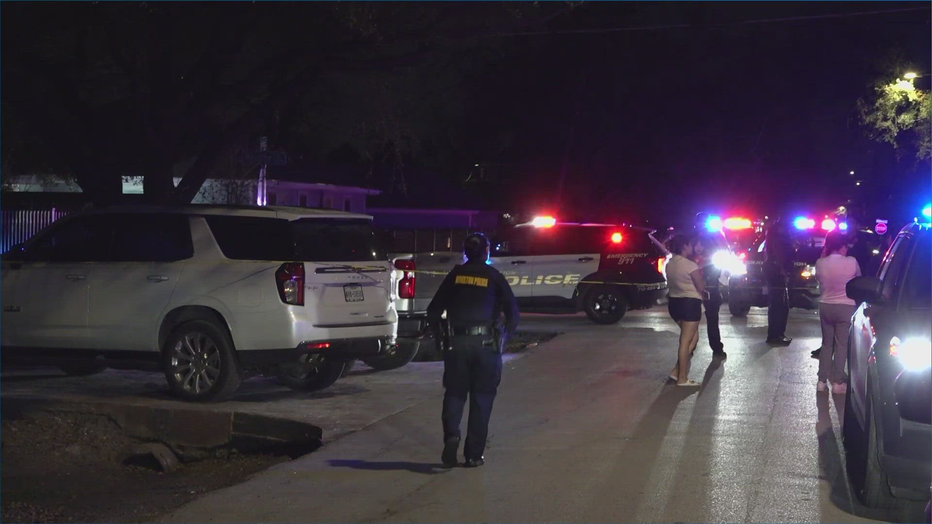 Houston police: Teen shot near Harbor Street and Brownwood Street ...