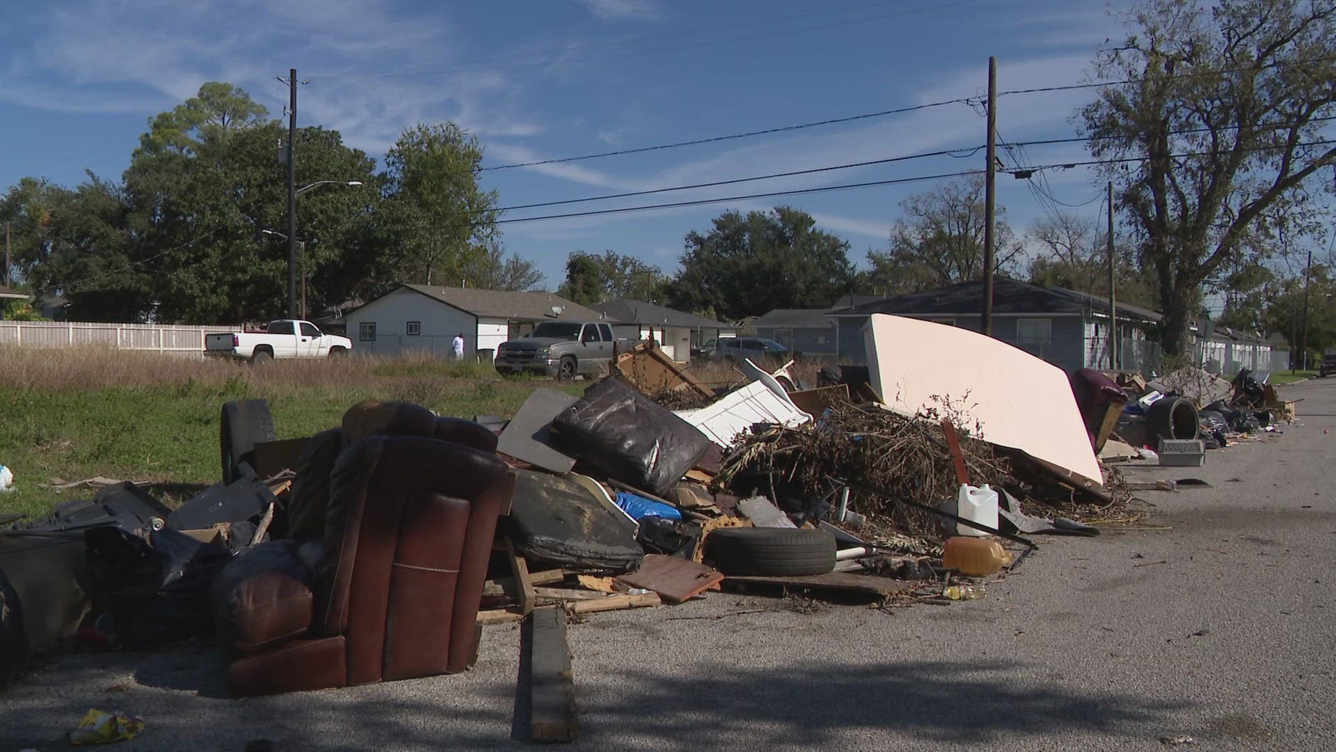 Neighborhood in north Houston infested with rats from illegal dumping ...