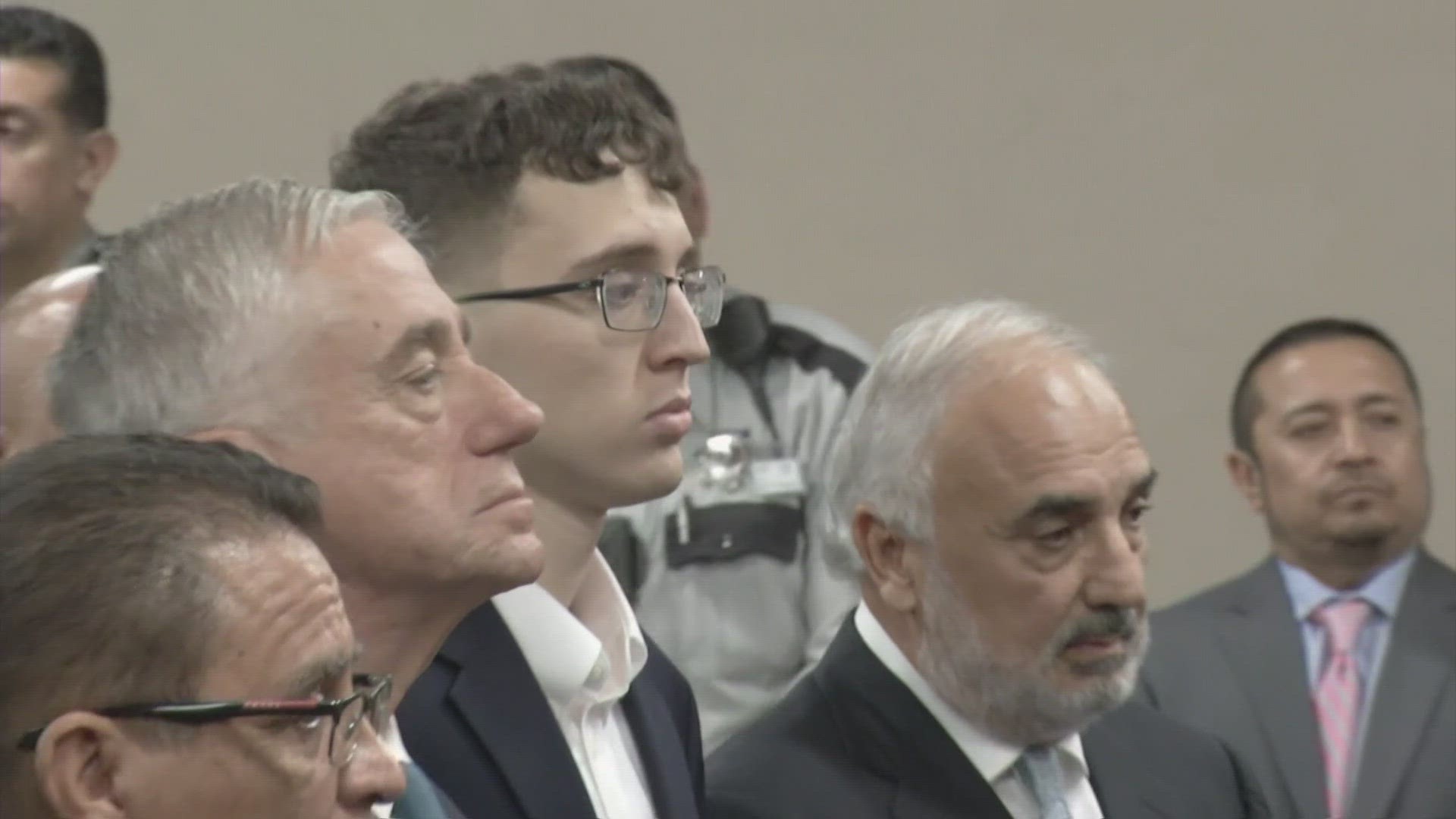 2 men arrested in game room raid in north Houston | khou.com