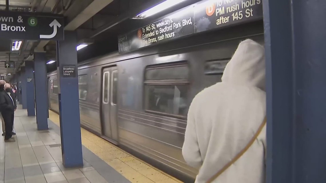 NYC subway choking of Black man, lack of arrest draw outrage | khou.com