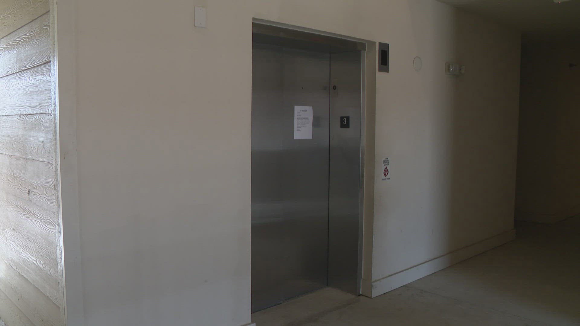 Elevators at Sugar Land senior apartment still down after nearly a week | khou.com