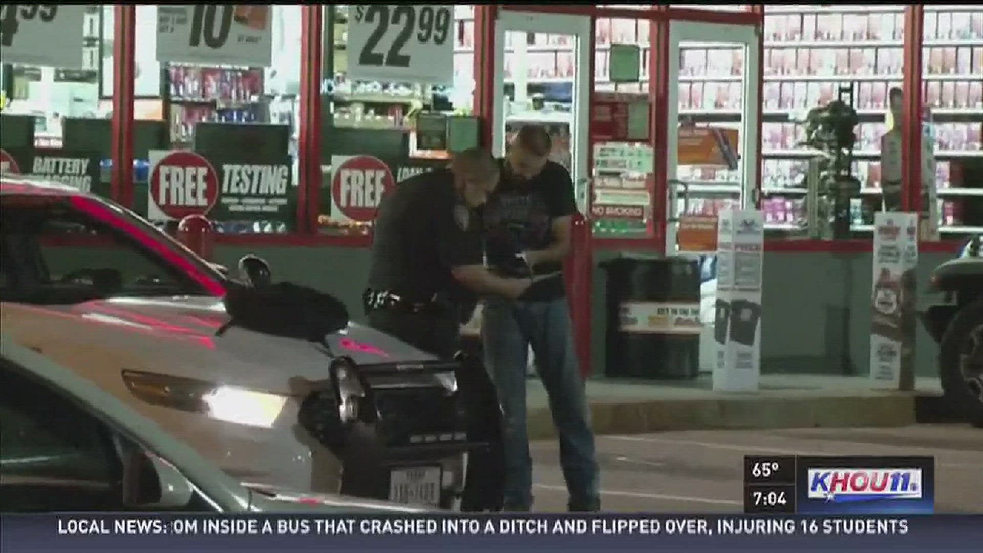 Customer jumps into action to stop robbery | khou.com