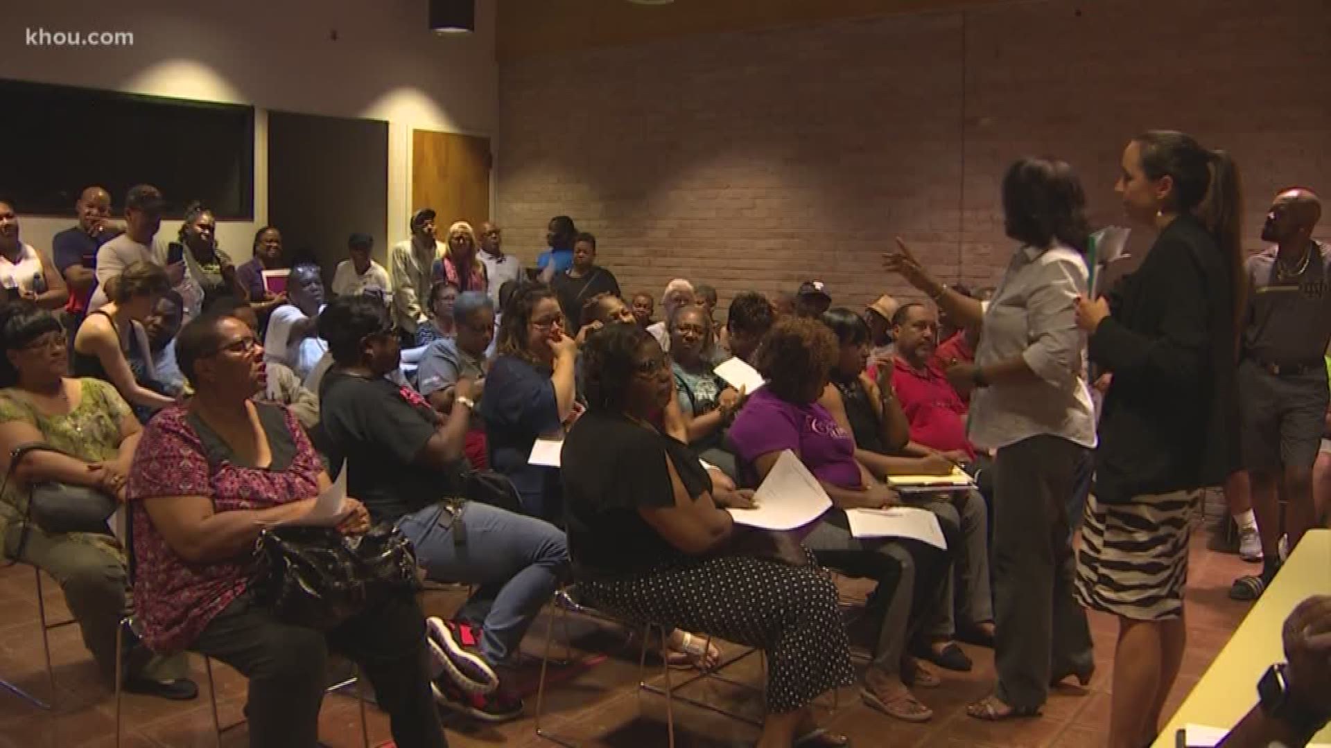 Neighbors paying dues to fake HOA | khou.com