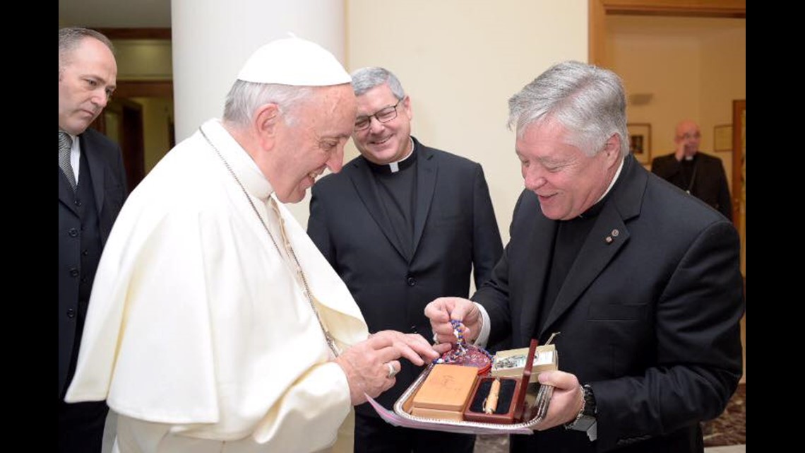 Houston priest delivers Astros rosary to Pope Francis | khou.com Houston priest delivers Astros rosary to Pope Francis | khou.com
