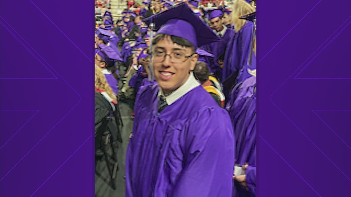 Recent high school graduate shot, killed while playing video games in ...