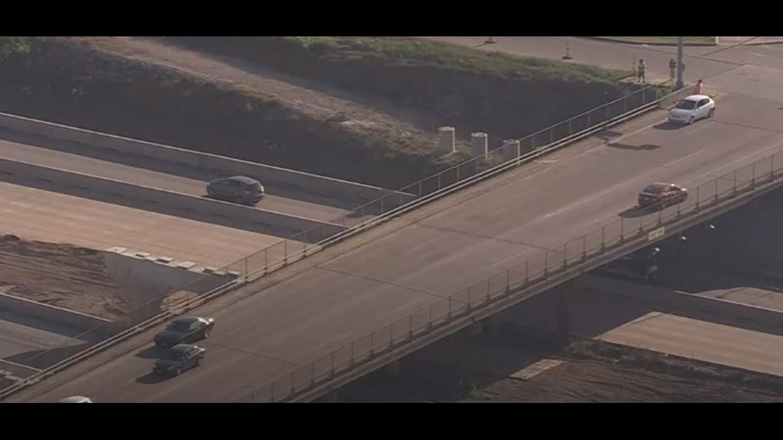 Assault suspect leads police on bizarre slow-speed chase | khou.com