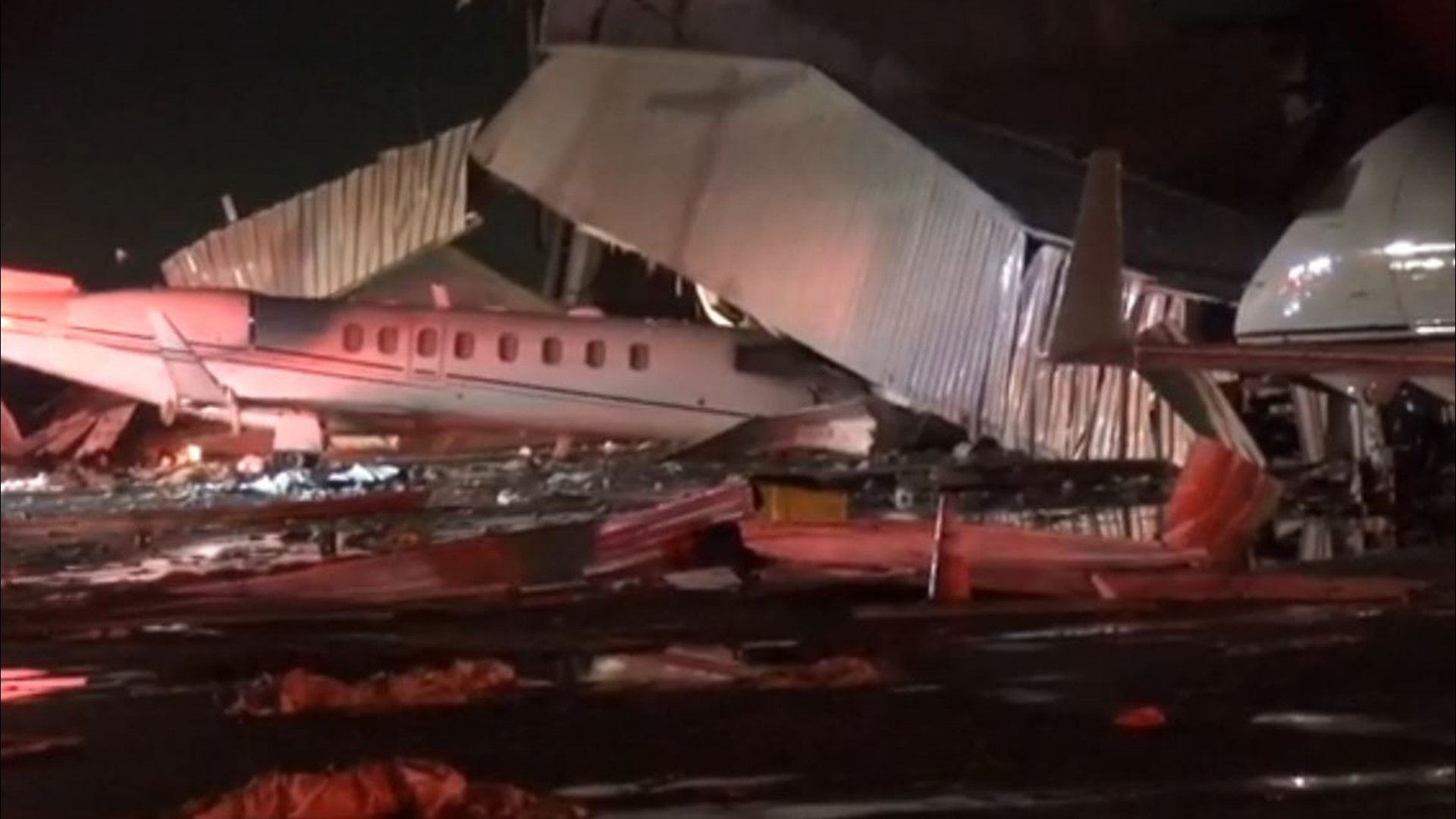 Storm's microburst destroys hangar, damages airplanes at Hobby Airport ...