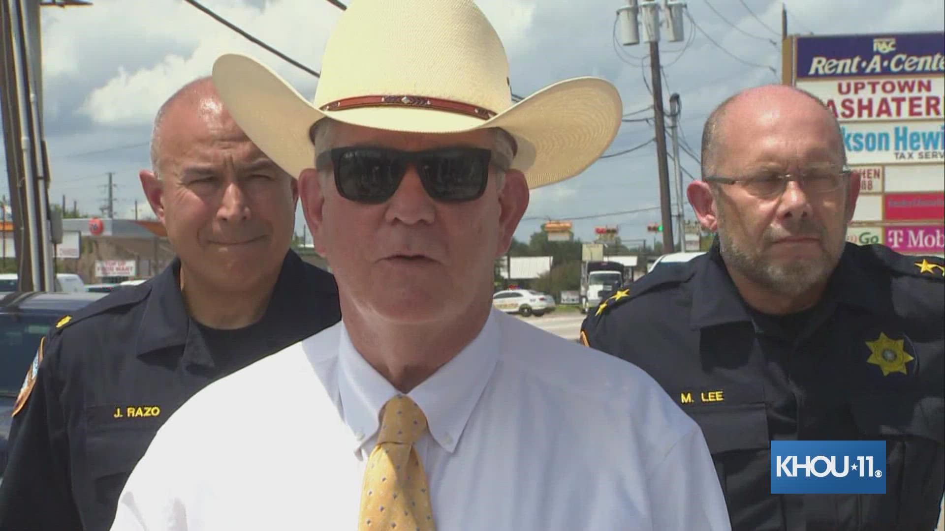 HCSO gives update after man wanted for murder shot, killed by officers ...