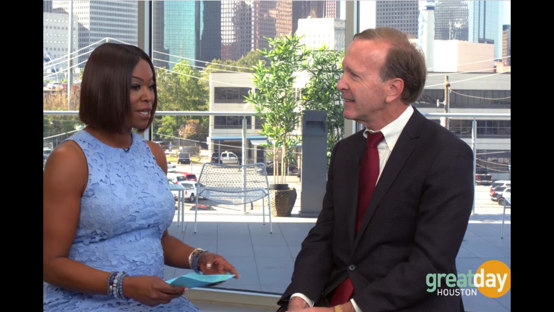 Emotional Neil Bush on his mother's life and legacy | khou.com