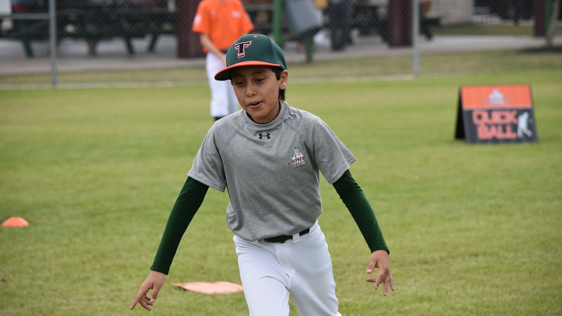 Photos: George Springer plays ball with kids at new ballpark | khou.com
