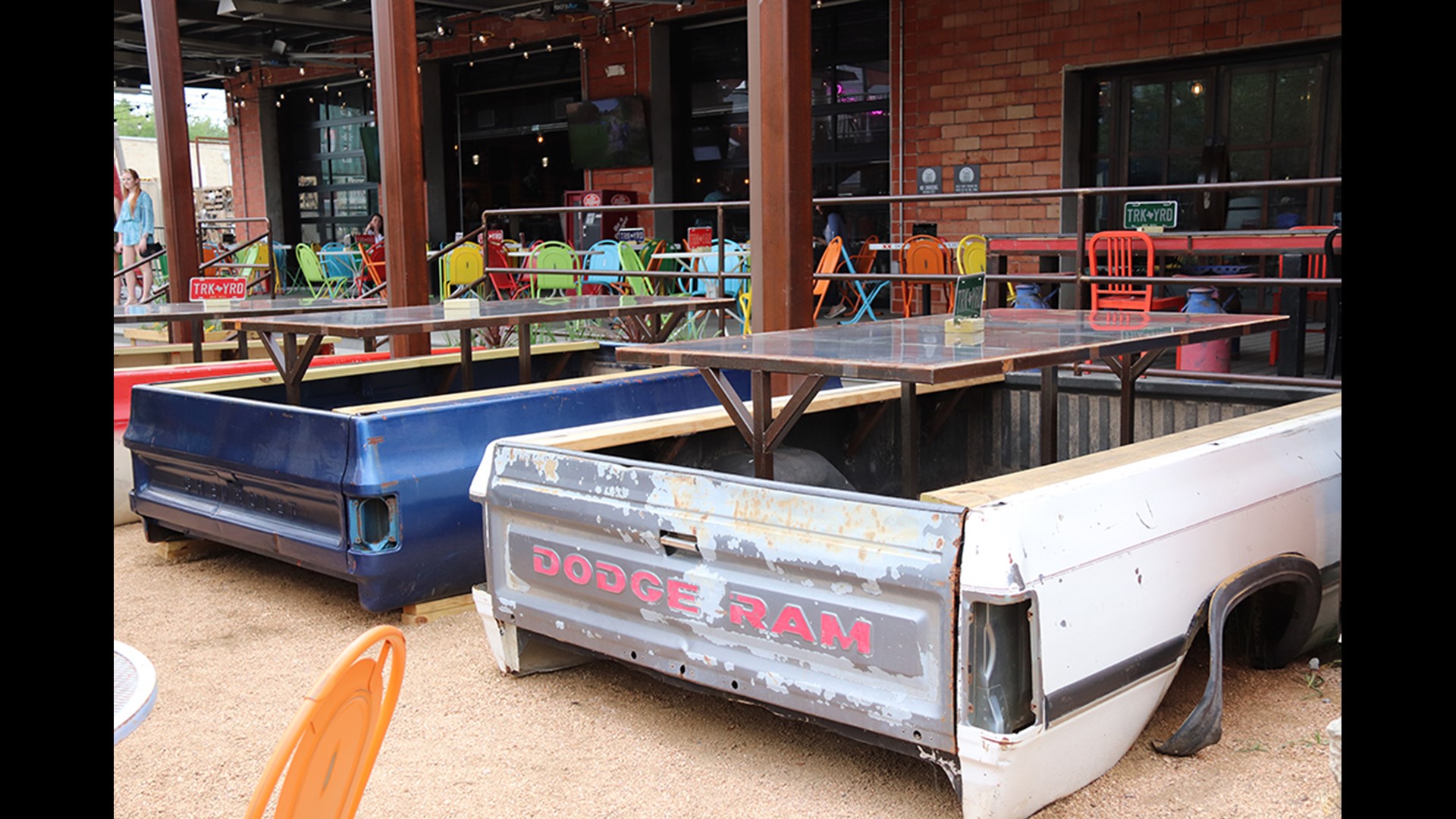 Fun, funky Truck Yard opens near downtown | khou.com