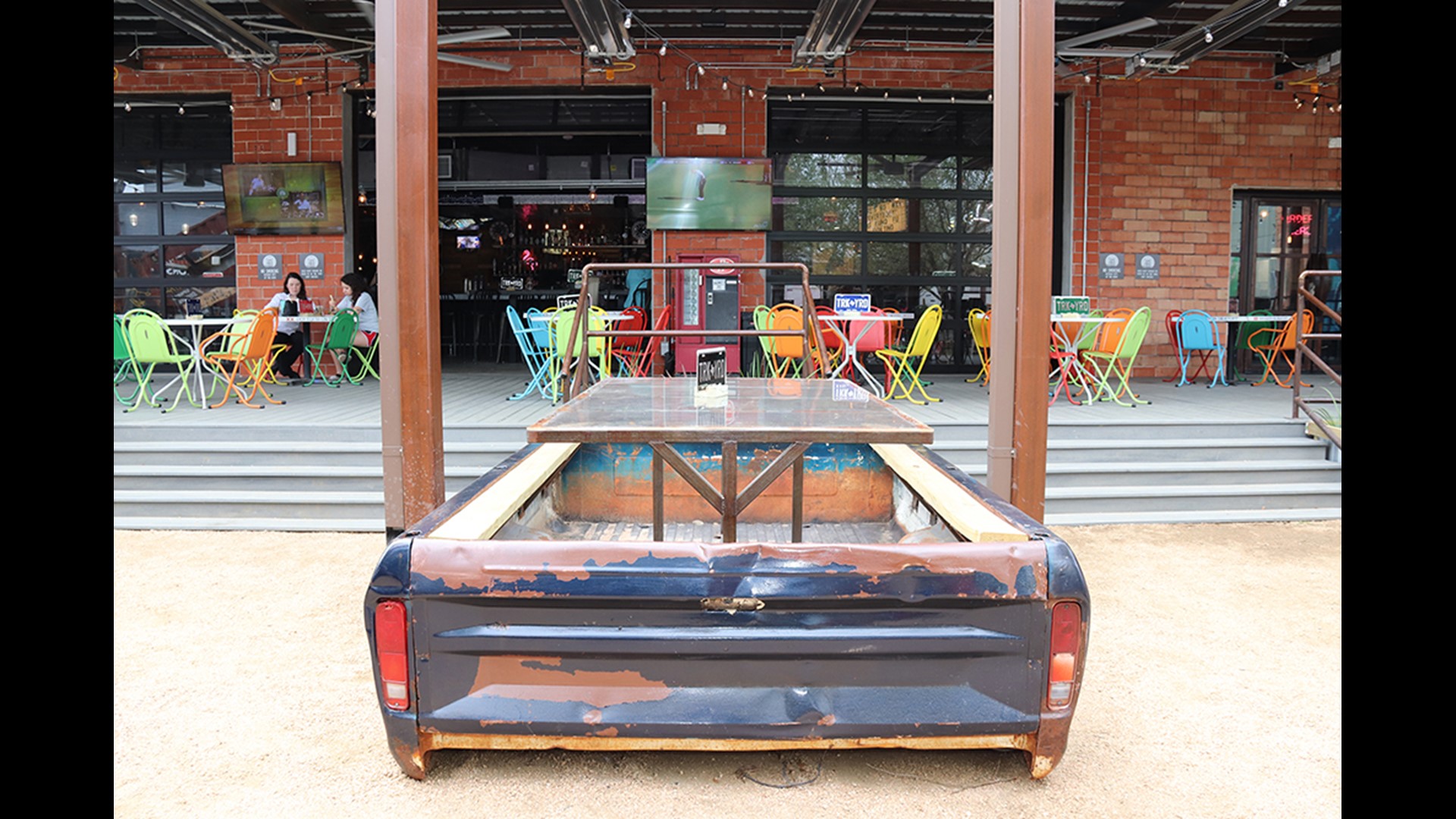 Fun, funky Truck Yard opens near downtown | khou.com