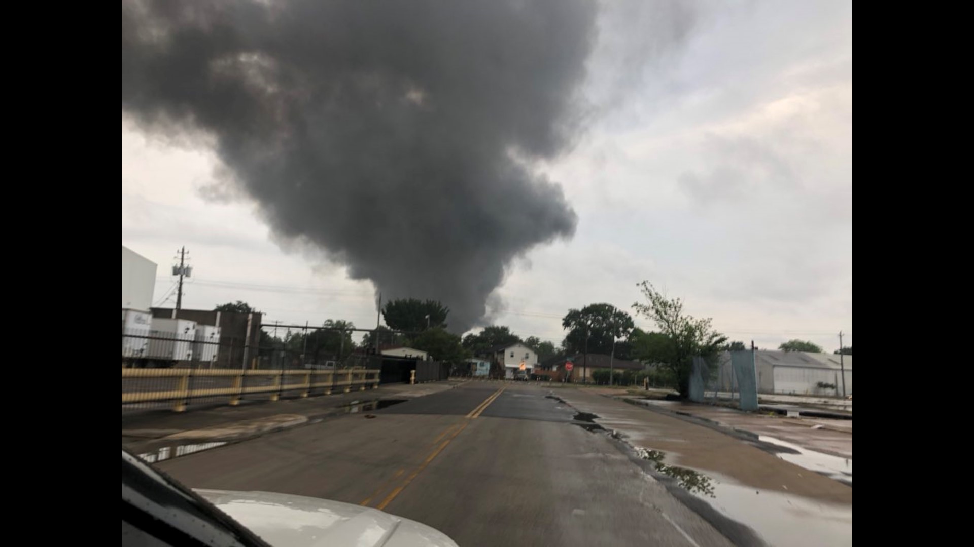 Family of eight loses home during massive warehouse fire in Second Ward ...