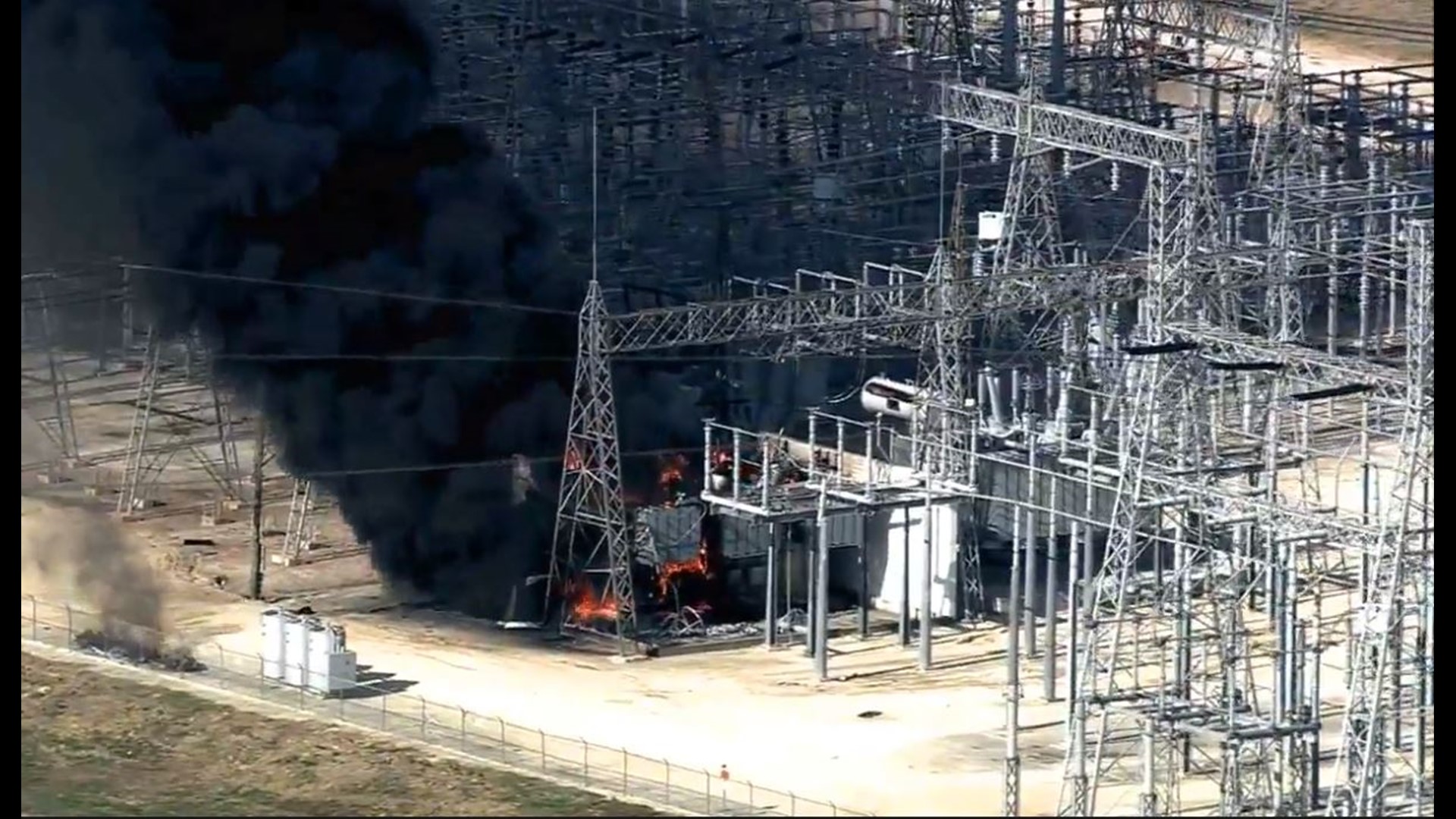Photos: Large fire at CenterPoint substation in Texas City | khou.com