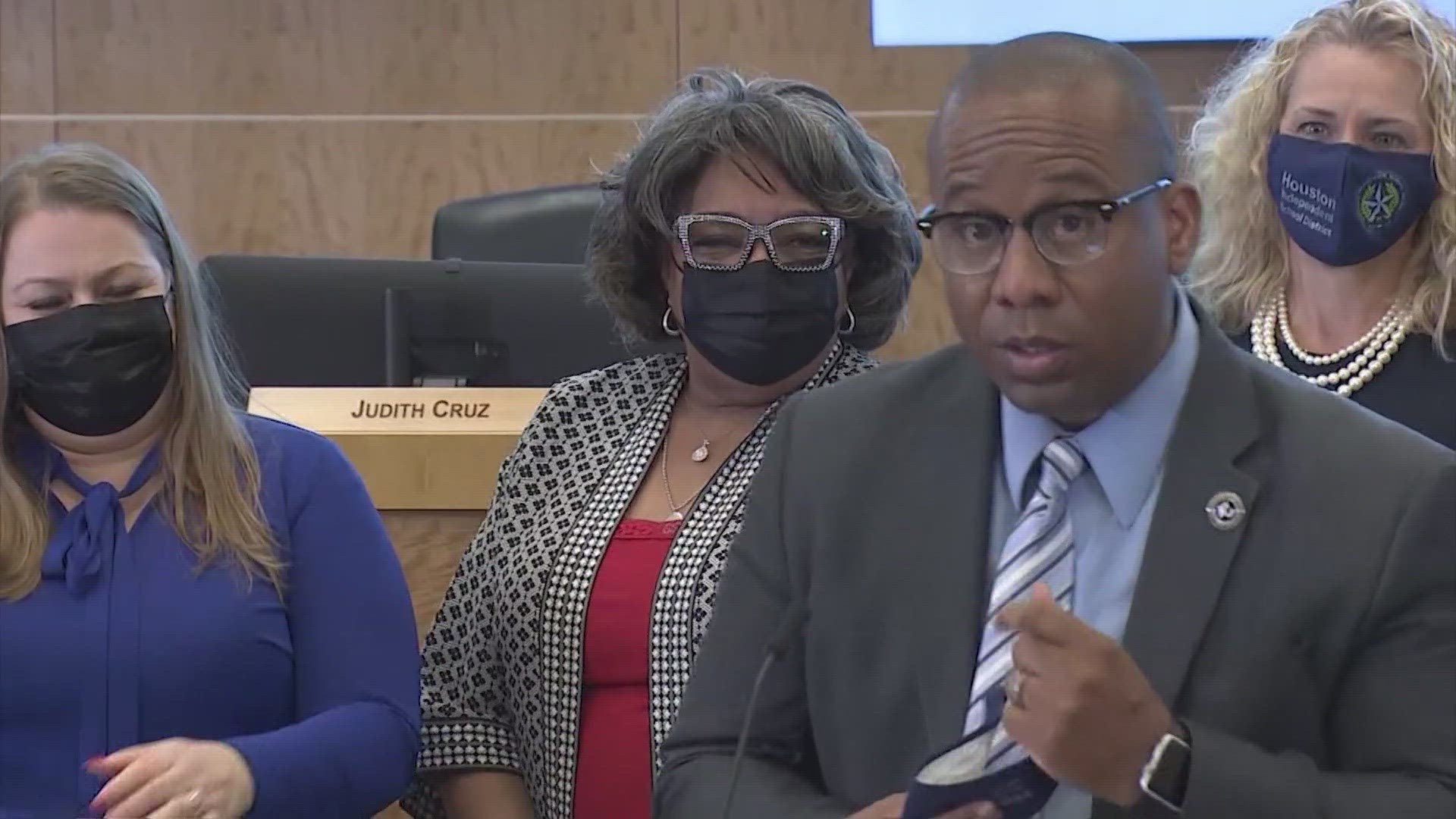 Millard House II named CEO of Maryland school district | khou.com