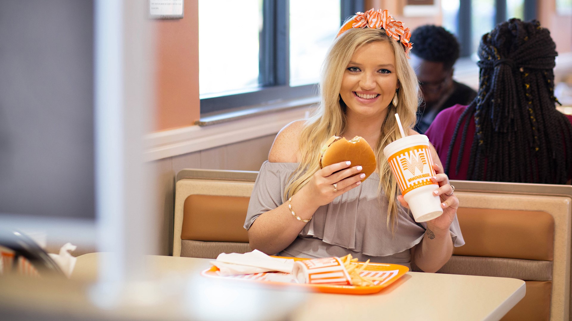 Photos: Houston-area mom poses for adorable maternity photos at ...