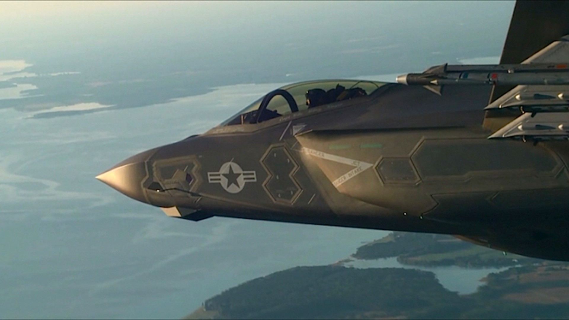 Lockheed Martin to hire 400 in Fort Worth for F-35 jet production ...