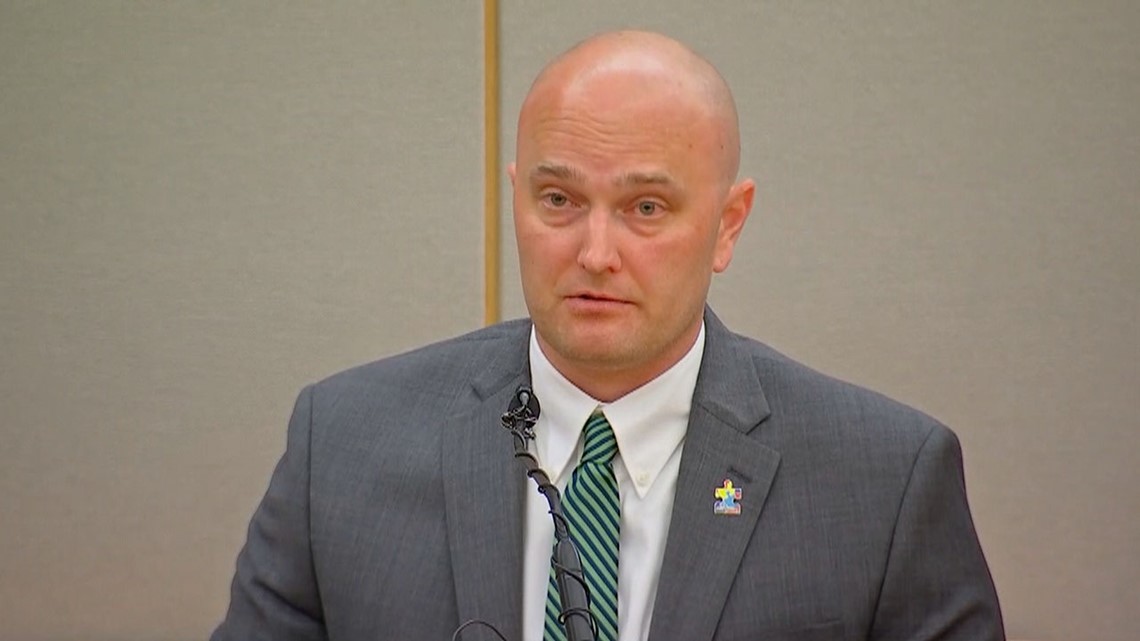 Convicted killer, former cop Roy Oliver sent to prison in Huntsville ...