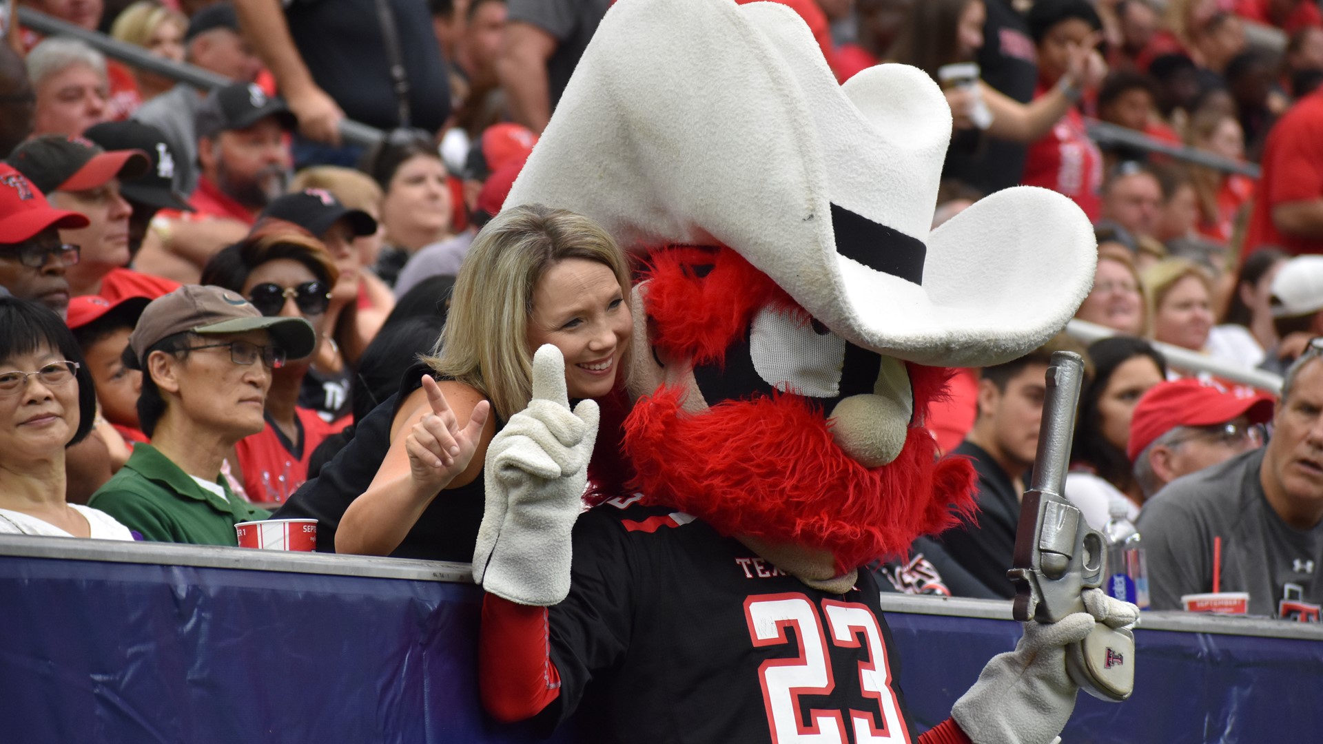 SLIDESHOWS: Texas Tech, Ole Miss spirit squads and marching bands at ...