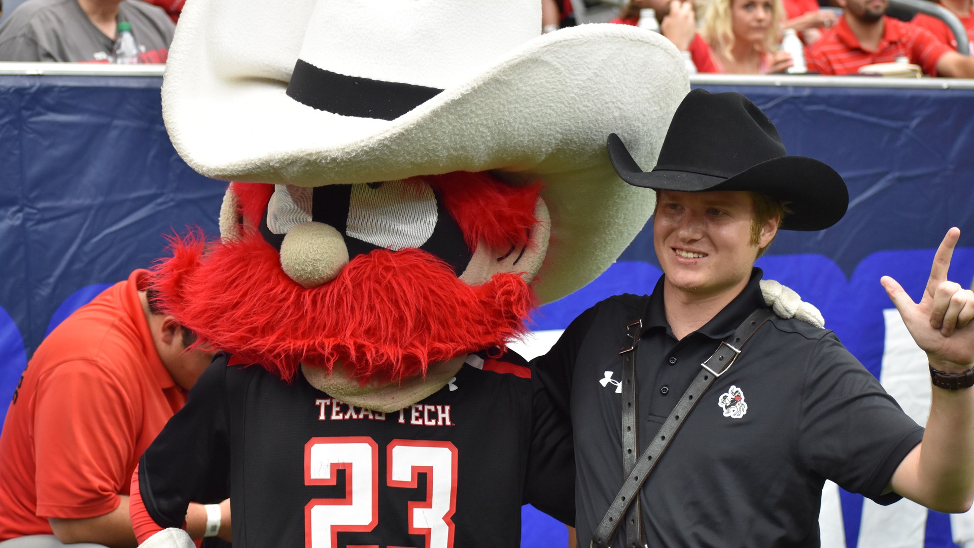 SLIDESHOWS: Texas Tech, Ole Miss spirit squads and marching bands at ...