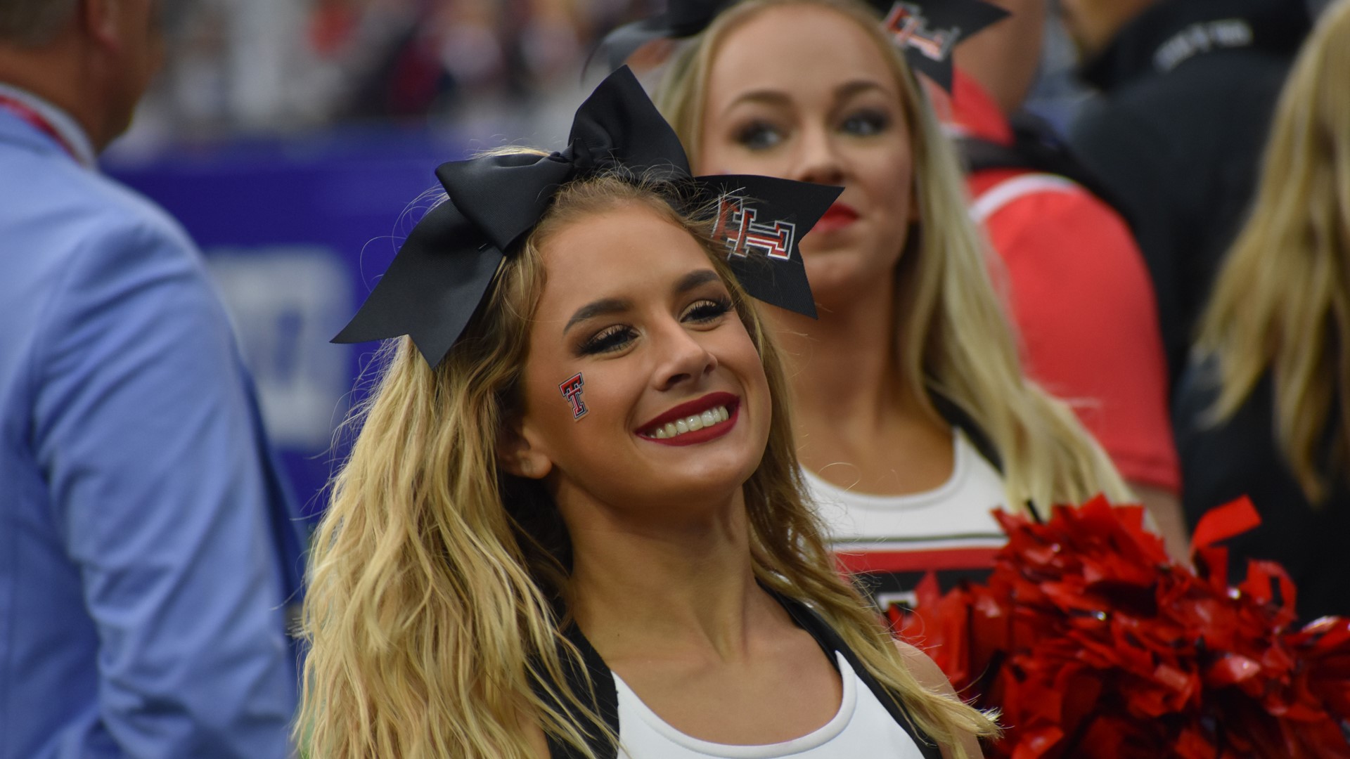 SLIDESHOWS: Texas Tech, Ole Miss spirit squads and marching bands at ...