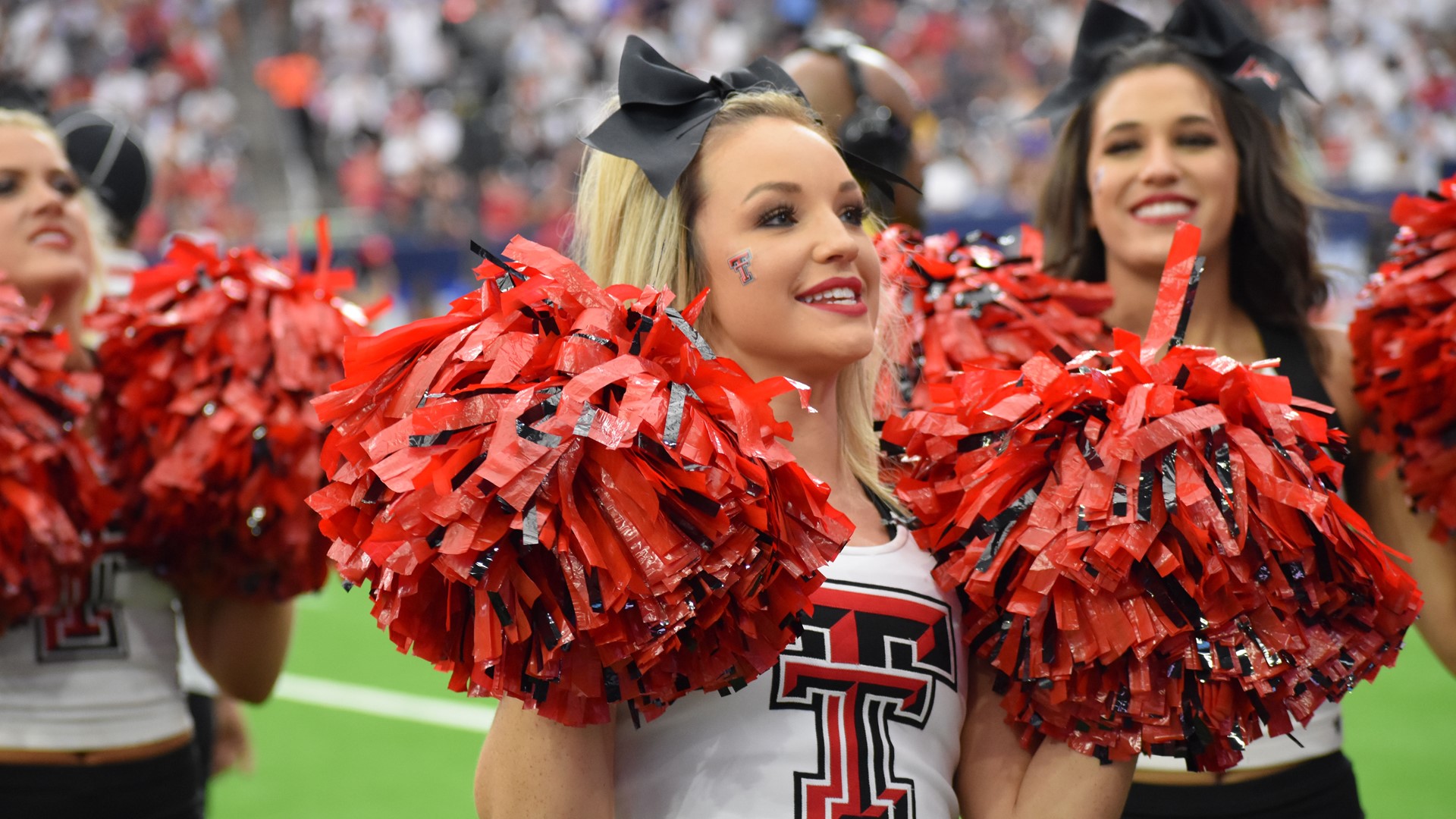 Photos: Texas Tech Cheerleaders, Pom Squad, Band at 2018 Advocare Texas ...