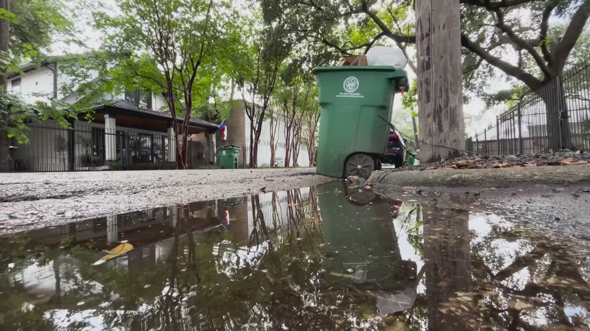 Houston weighs solid waste fee as recycling complaints hit 8,000 | khou.com