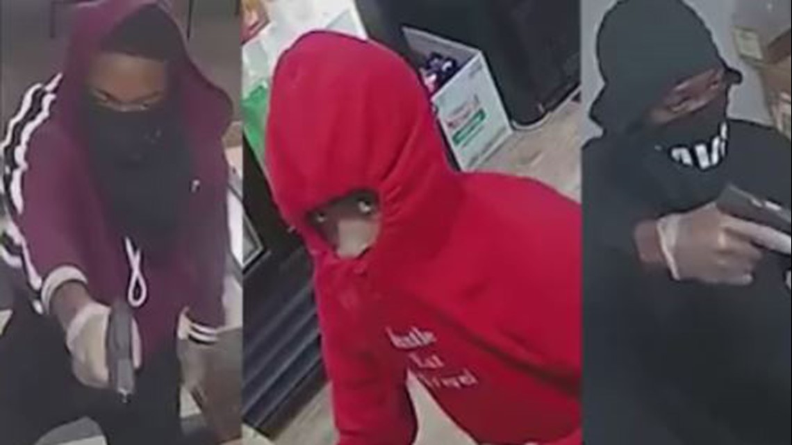 3 suspects sought in armed robbery of pizza shop near NRG Park | khou.com