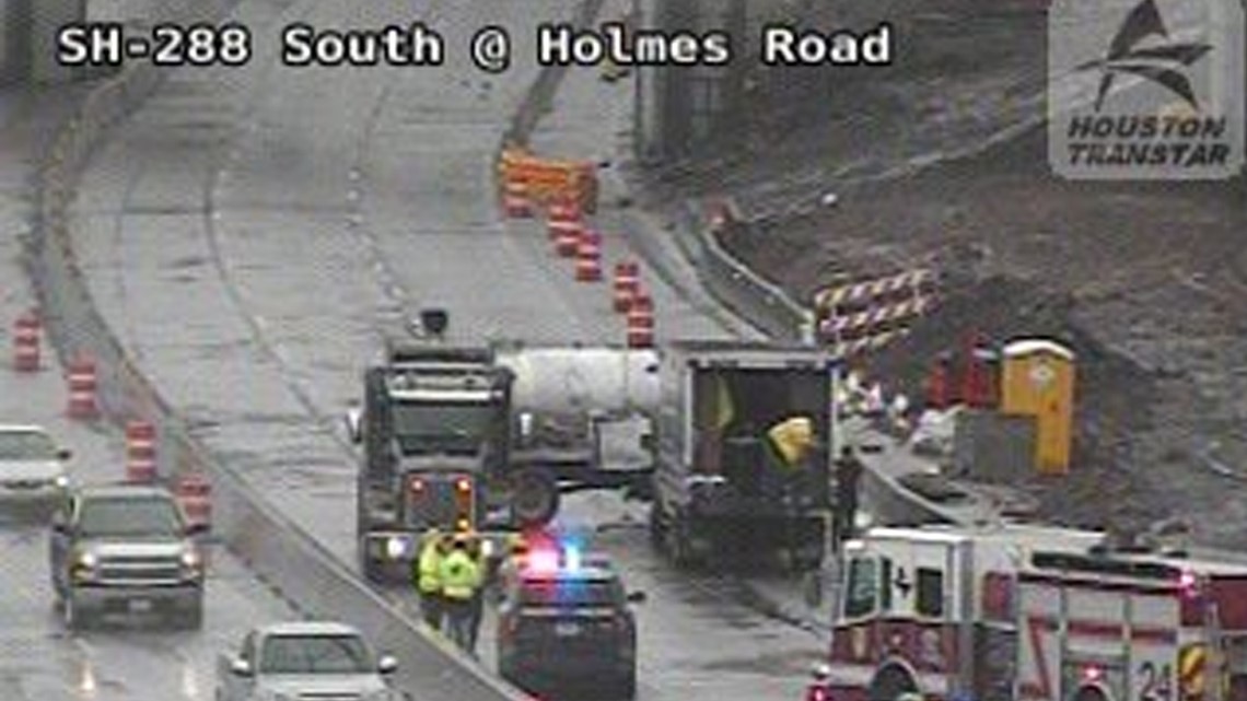 Messy commute as more rain moves in; 288 reopened after crash | khou.com